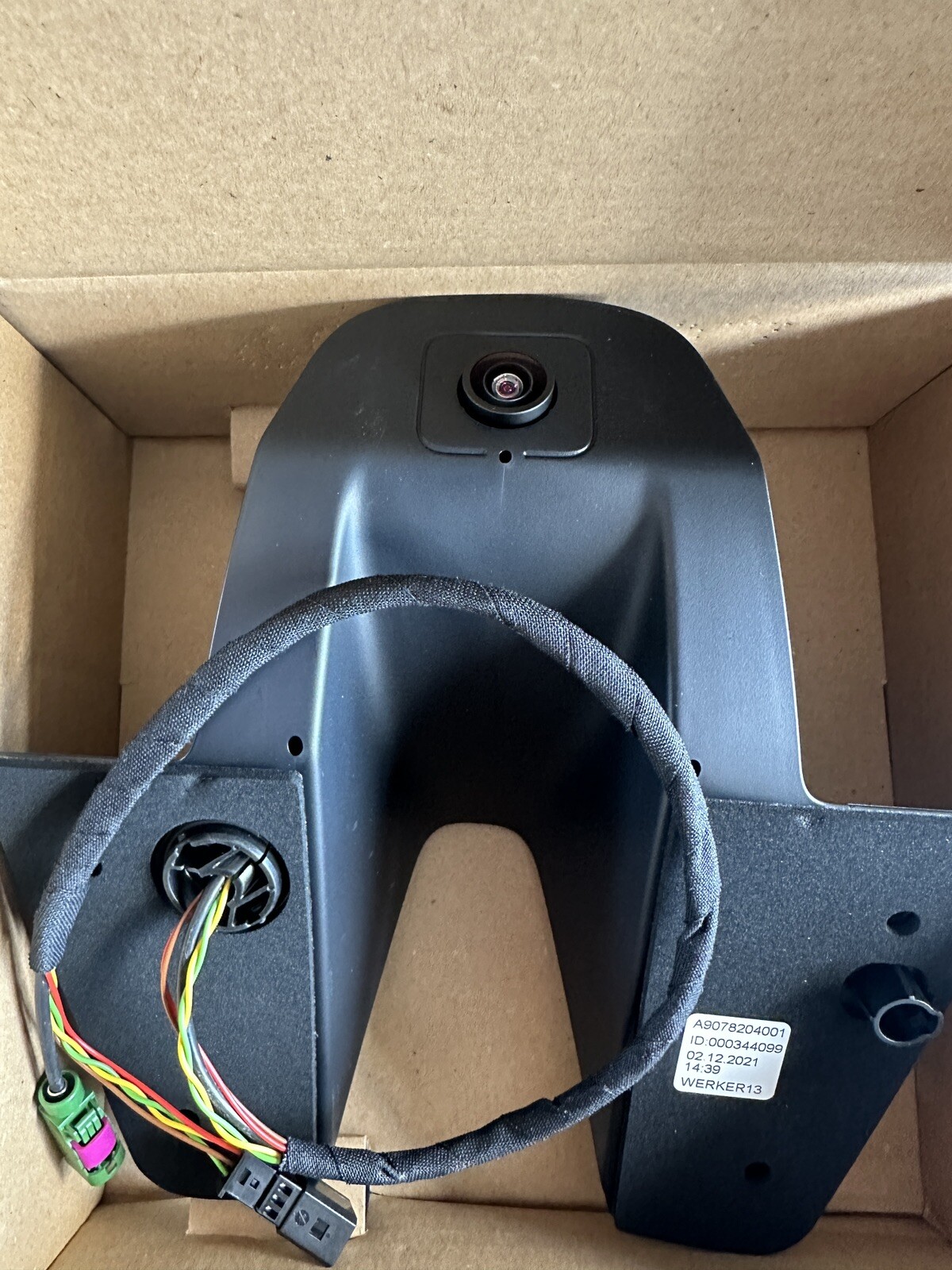 Genuine Mercedes-Benz Sprinter Back Up Camera 907-820-40-01-9051 for ...