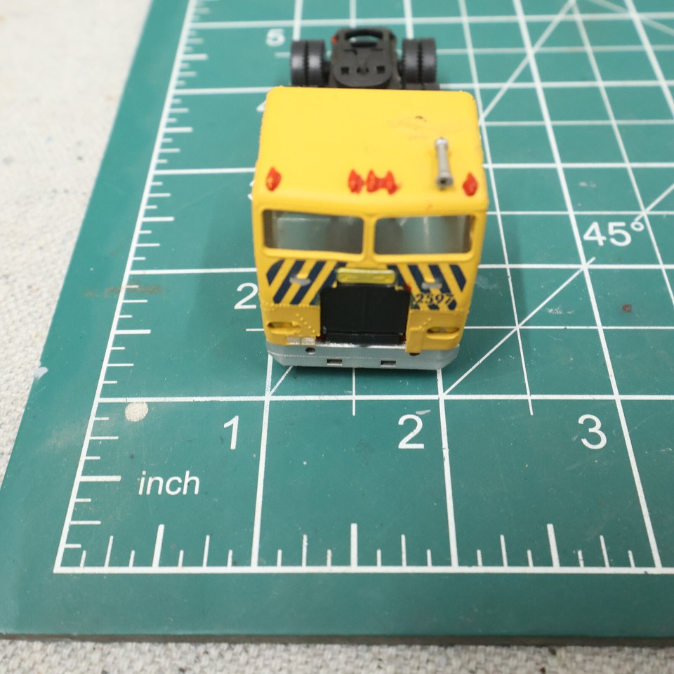 HO Scale Athearn Cab Over Semi Chessie For Model Railroad 3 Axle | eBay