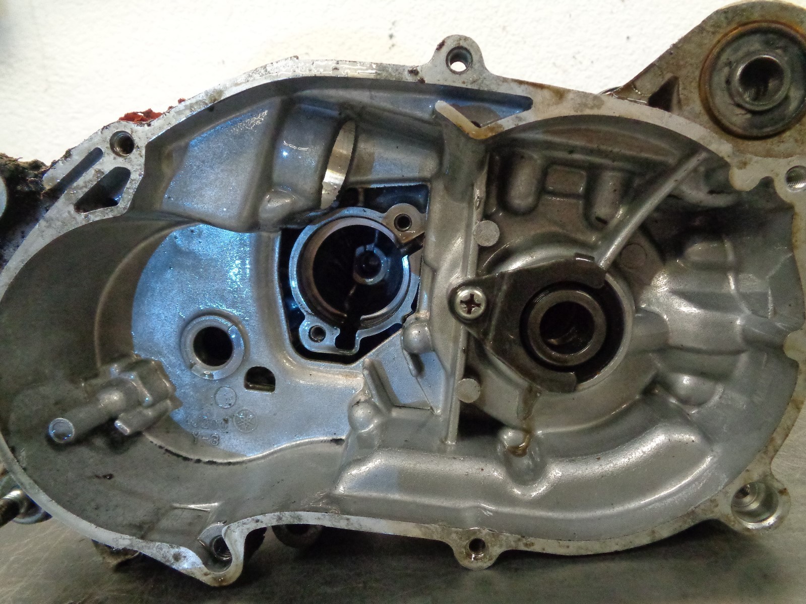 86 1986 YAMAHA PW50 PW 50 MOTORCYCLE ENGINE MOTOR CRANKCASE CRANK CASE ...