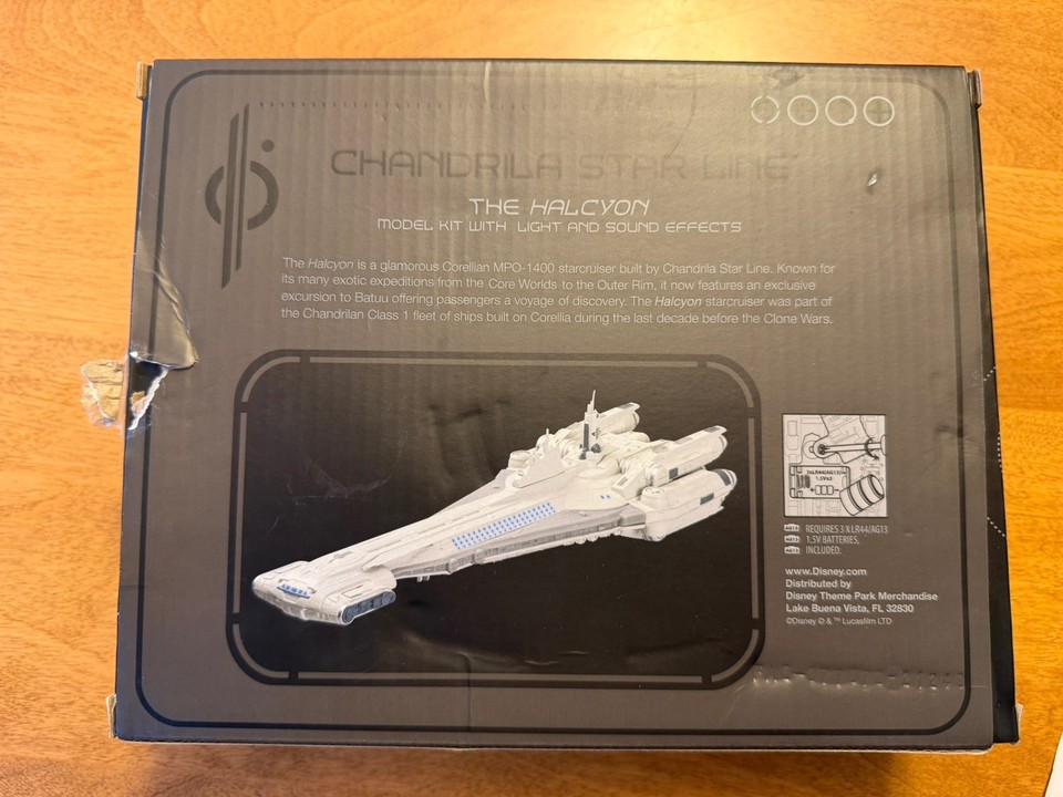Star Wars Galactic Star Cruiser Chandrila Star Line The Halcyon Model ...
