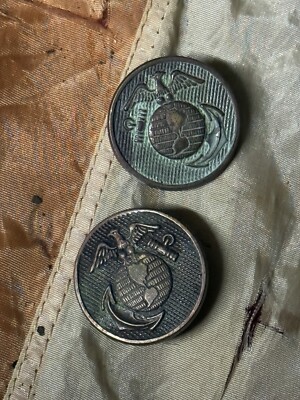 RARE WW2 U.S. MARINE CORPS COLLAR DISCS INSIGNIA (MATCHED PAIR LEFT ...