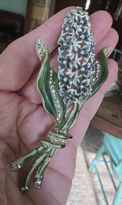 Vintage 1941 Unsigned Coro Hyacinth brooch | eBay