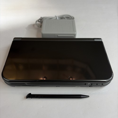 Nice! New Nintendo 3DS XL Gray Black Console W Charger Stylus US ...