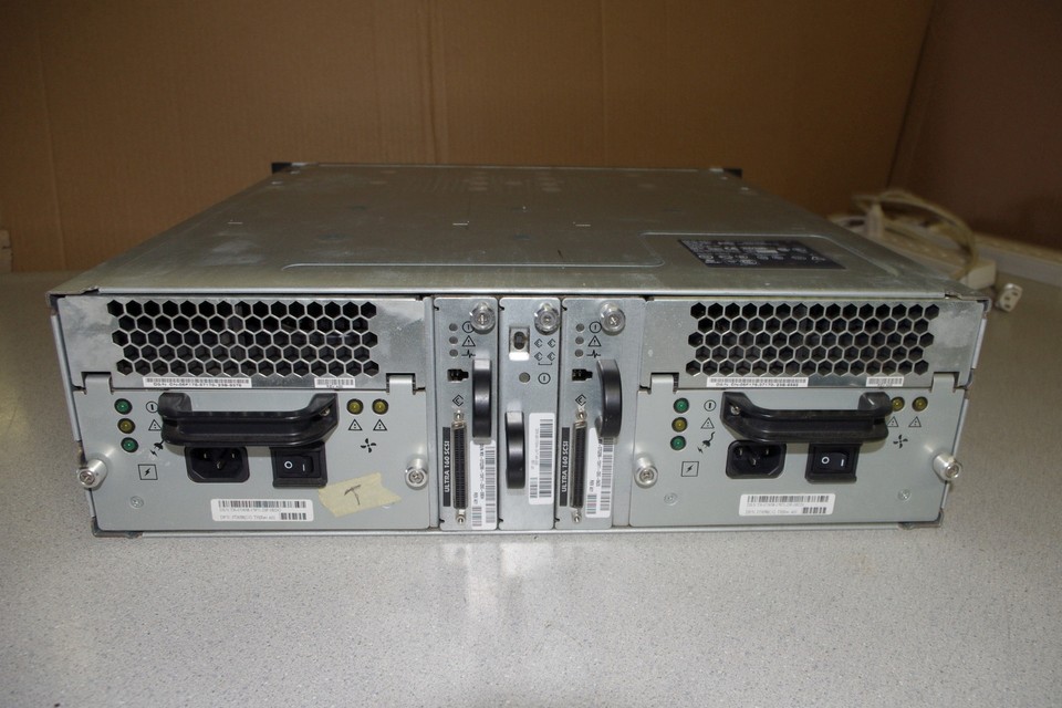 Dell Powervault 220S Network Storage Server w/ 2 SCSI Controls & RAID ...