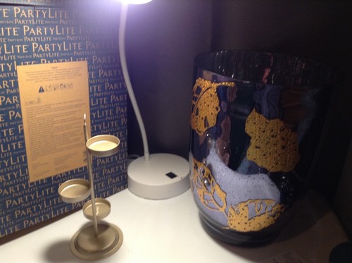 Partylite WHIRLING LEAVES HURRICANE TEALIGHT Candle Holder NEW IN BOX ...