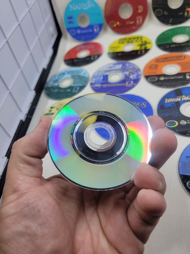 Bundle Lot Of 18 Loose Nintendo GameCube Discs(Mario, Pacman, LOTR, Etc ...