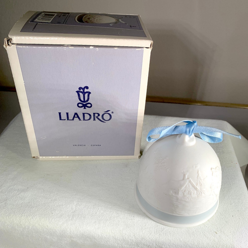 LLADRO COLLECTORS SOCIETY BISQUE PORCELAIN BELL~WINTER SCENE~SKATING ...