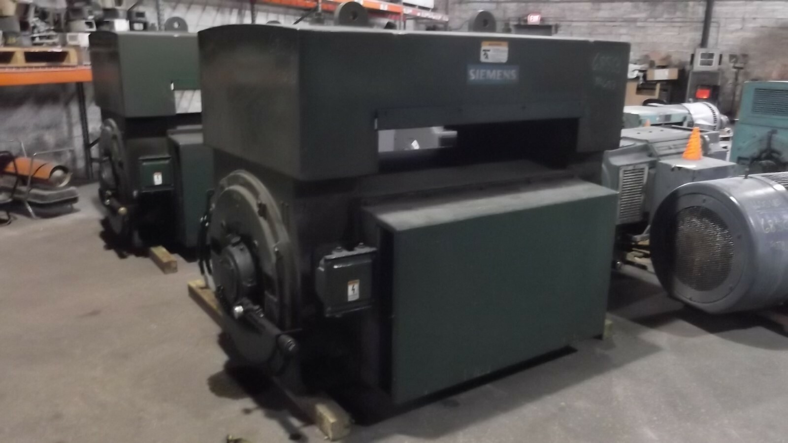 4500 HP Siemens AC Electric Motor, 3600 RPM, Fr. 6813, WPII, 4000 V ...