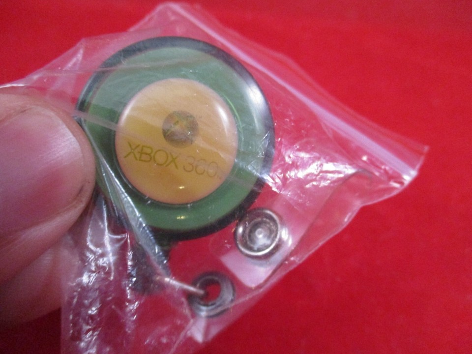 Xbox 360 Console Microsoft Employee Retractable ID Badge Holder Clip ...