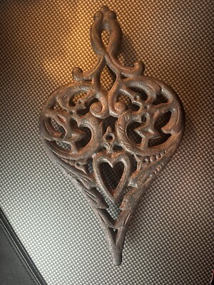 Vintage Wilton 9 1/4 " Cast Iron Trivet Heart/Spade Shaped | eBay
