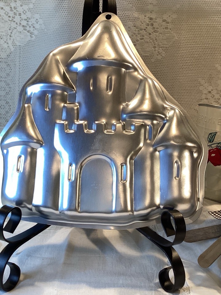 Wilton Enchanted Castle Cake Pan Mold Princess Knight #2105-2031 | eBay