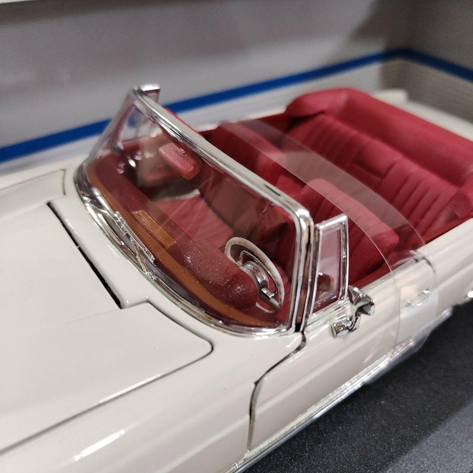 Maisto 1/18 Mercedes Benz 1967 280SE Classic Car Metal Body Display ...