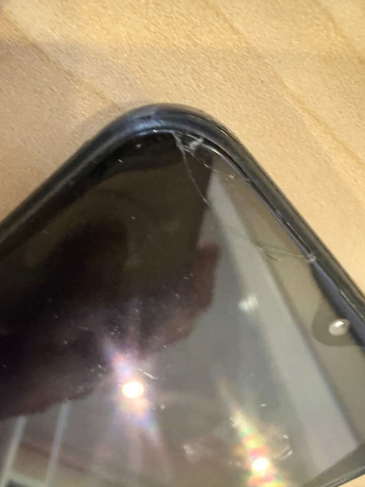 Lot of 12 Samsung Phones - DM1 (S23), S10+, A71, A23, A20, A21, A32 ...