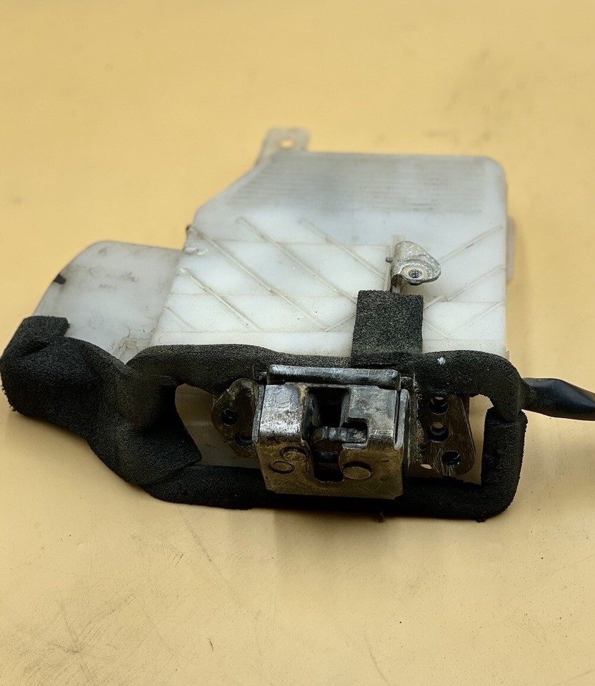 TOYOTA 4RUNNER REAR LIFT GATE HATCH TRUNK LATCH RELEASE LOCK ACTUATOR ...