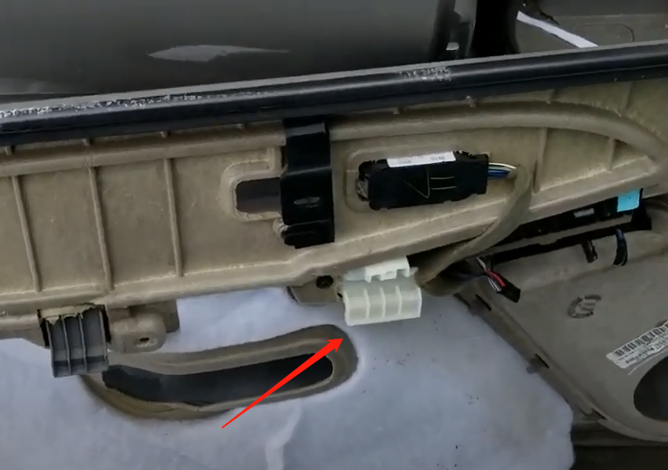 Driver Door Arm Rest Bracket Replacement For Gm Truck Or Suburban Chevy ...