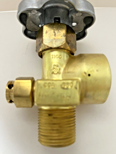 NEW SUPERIOR CGA 680 LC 1100 BRASS GAS CYLINDER VALVE NSN 8120-01-263 ...