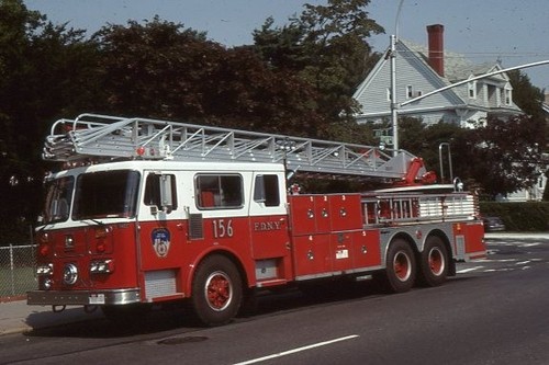 New York City Ladder 156 1986 Seagrave 100' RM Aerial - Fire Apparatus ...
