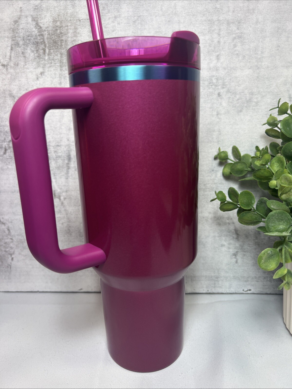 Stanley Valentine’s Day Berry Truffle Quencher H2.0 Flowstate 40oz ...