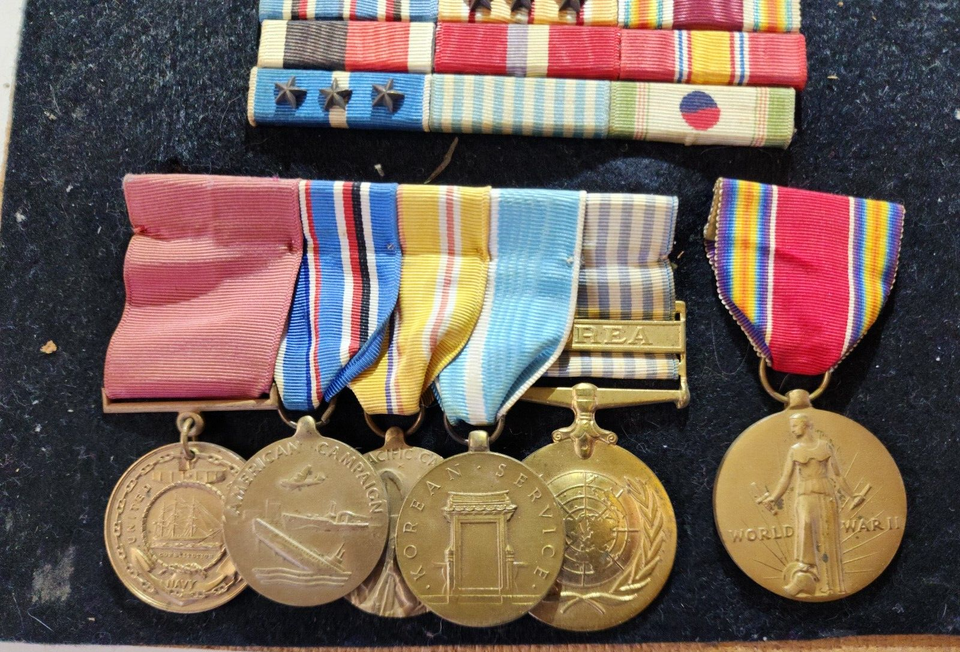 Set of KOREAN WAR Medals & Ribbon Rack - Also a World War II Medal WWII ...