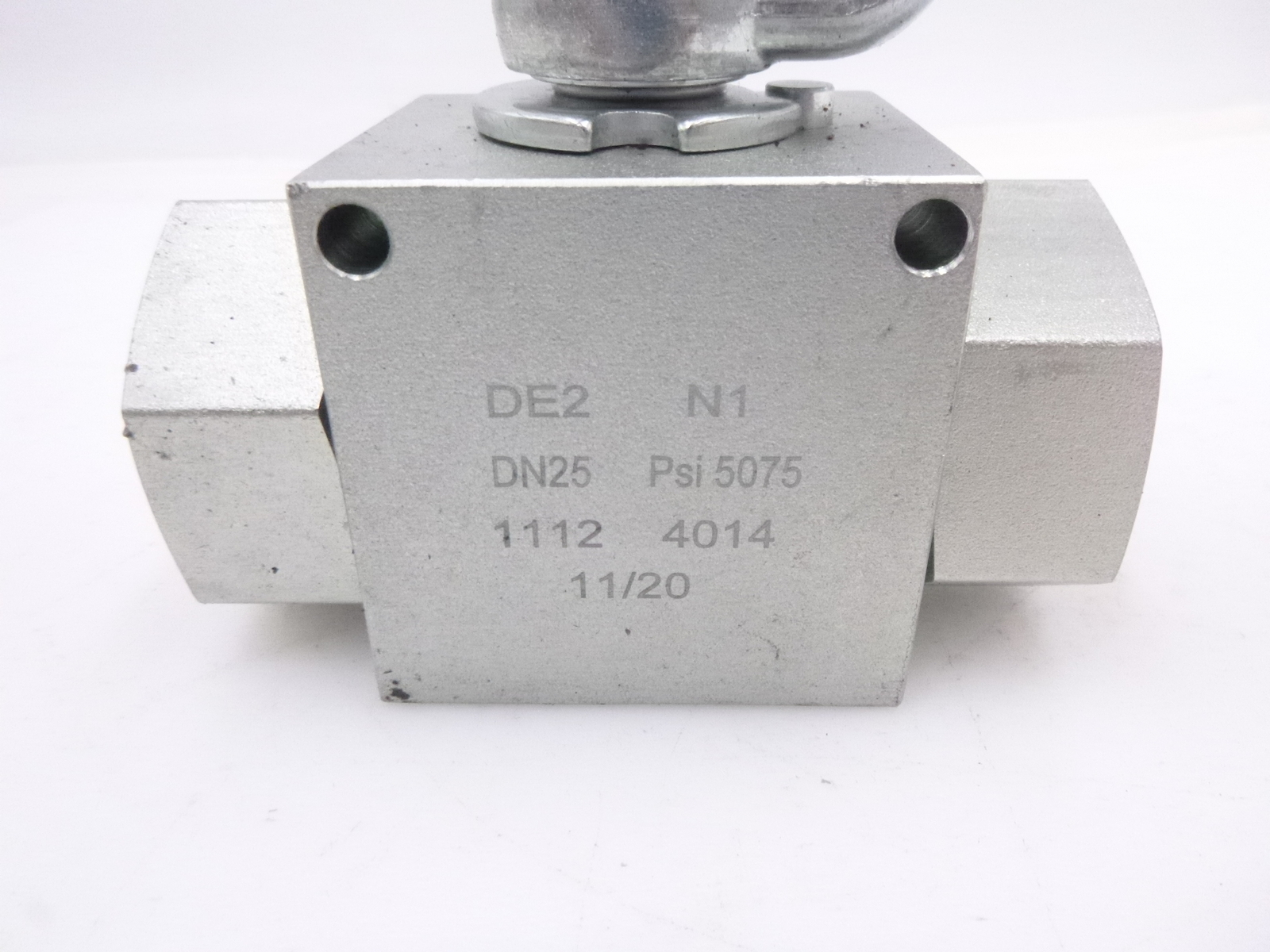 Imported DE2 N1 Ball Valve 5075 Psi 1 1/4-In 11124014 for sale online ...