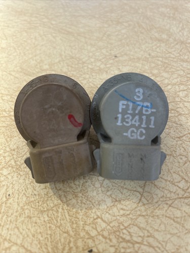 1995-2004 Ford Van E150 E250 E350 Reverse Light Lamp Socket F17B-13411 ...