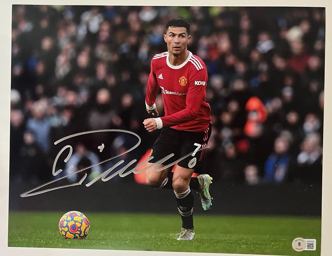 Cristiano Ronaldo Autographed Memorabilia | Signed Photo, Jersey ...