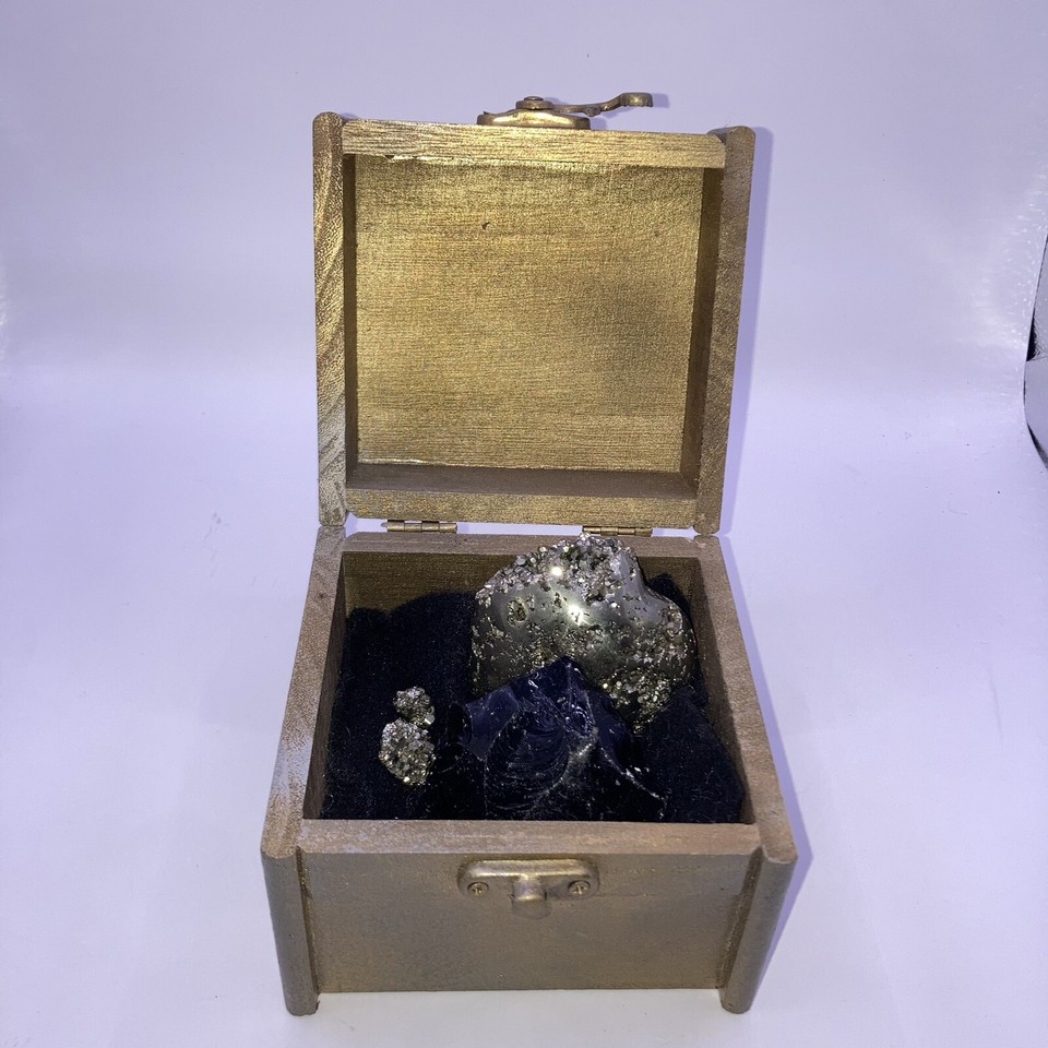 Small Wood Treasure Chest Keepsake For Rock Collecting Kids | eBay UK