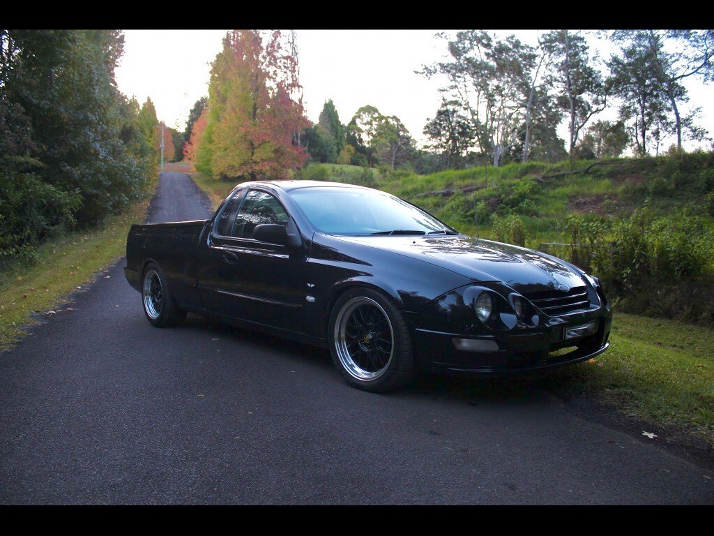 FORD FALCON BA UTE 18"x8.5 & 18x9.5 ALPHA Wheels GLS BLK / MACHINE SET ...