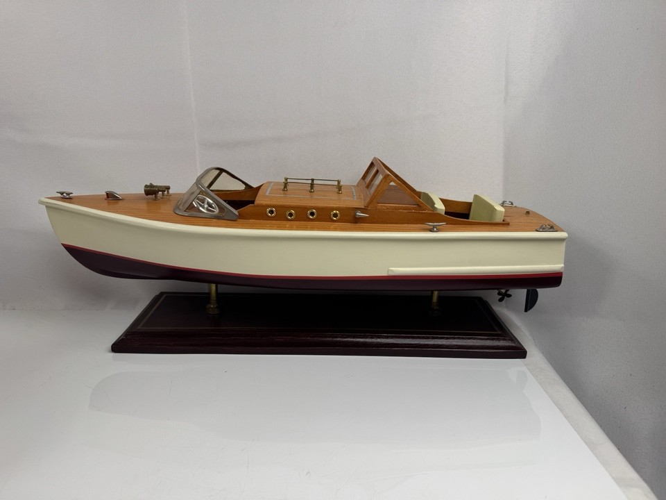 Vintage Berkeley Designs CHRIS CRAFT Cruiser wooden model boat Nice ...