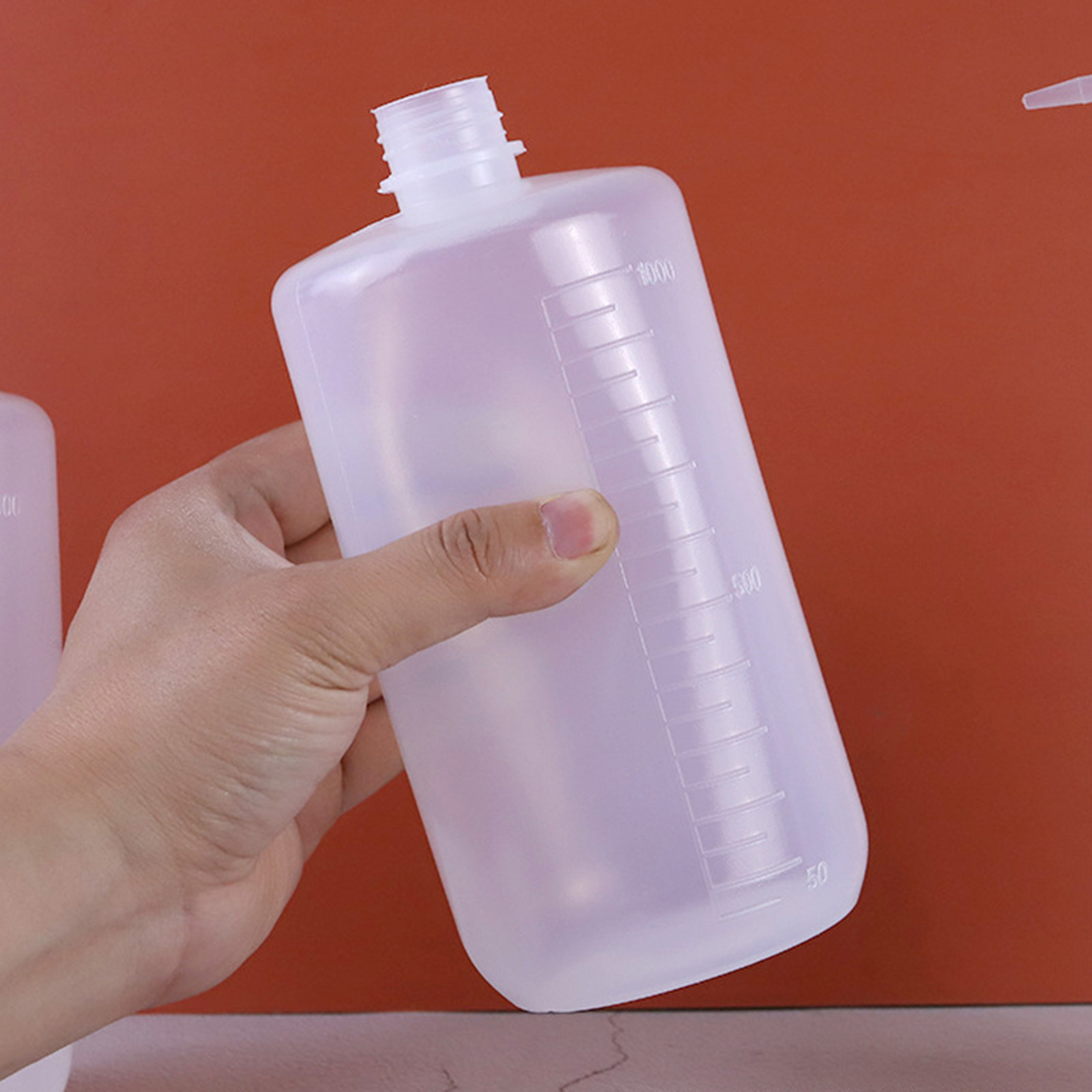 2x 500/1000ML Curved Mouth Diffuser Wash Squirt Squeeze Bottle Lab ...