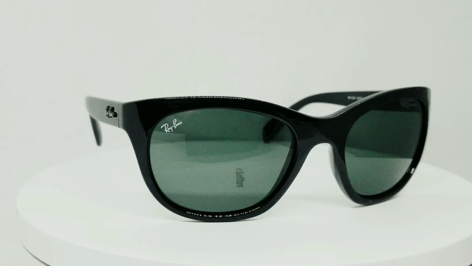RAY BAN polished black/green RB4216 601/71 56 sunglasses NEW IN BOX ...