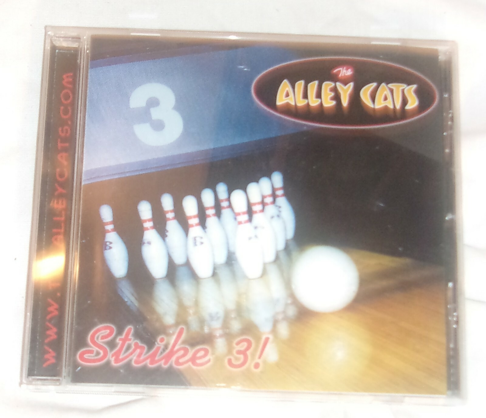 Alley Cats Strike Bowling