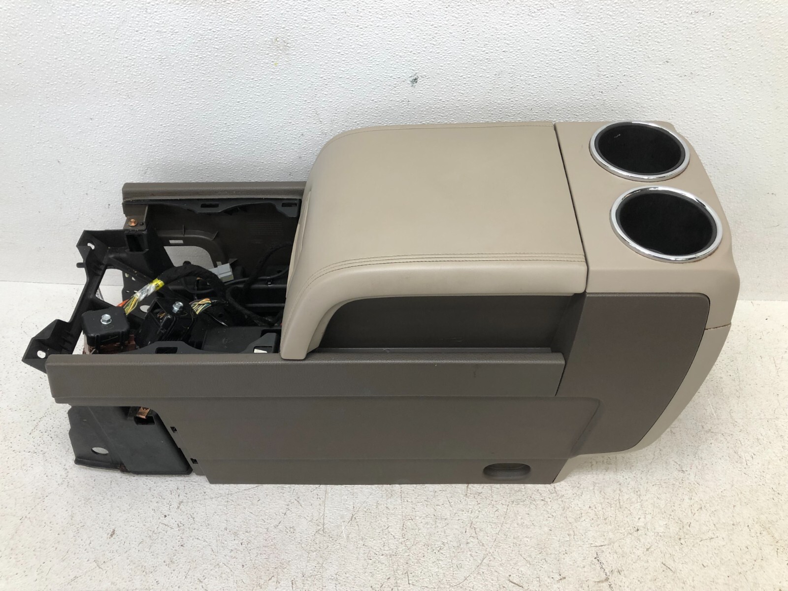 15-17 LINCOLN NAVIGATOR CENTER CONSOLE ARMREST ASSEMBLY 1266 OEM | eBay