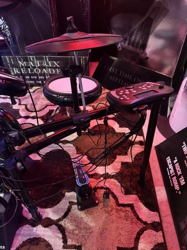 Donner DED-400 Electric Drum Set W/ 20 Watt Amplifier Adult Owned MINT ...