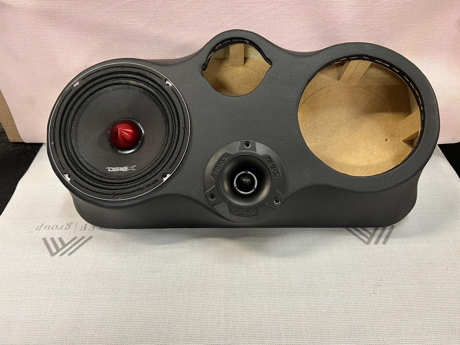 titty panel 2-6.5 and 2 Superior Tweeters For Single Cab Trucks 4 ...