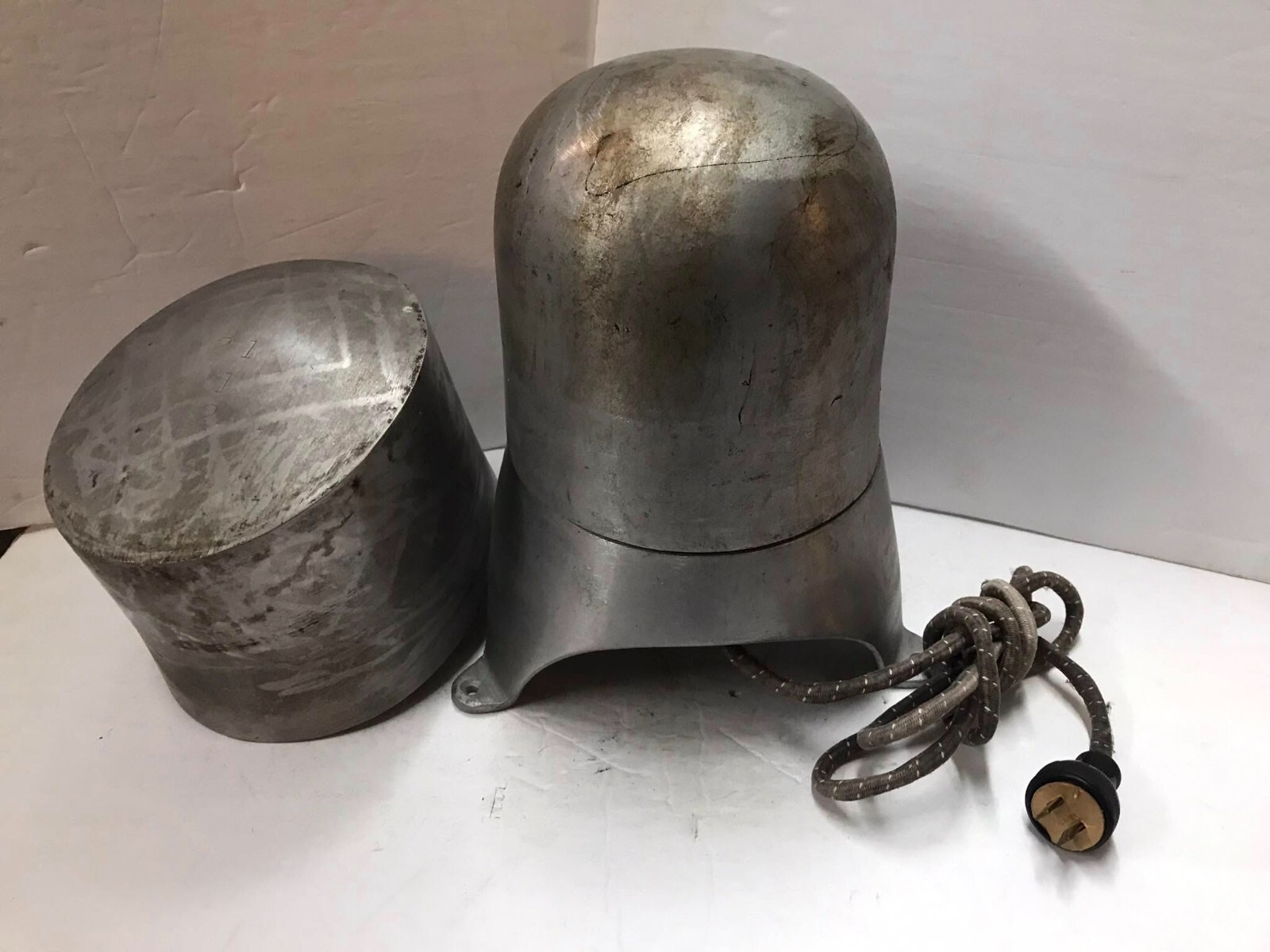 2 PIECE FRENCH BERET STYLE MILLINERY SUPPLIES SOLID ALUMINUM HAT BLOCK ...