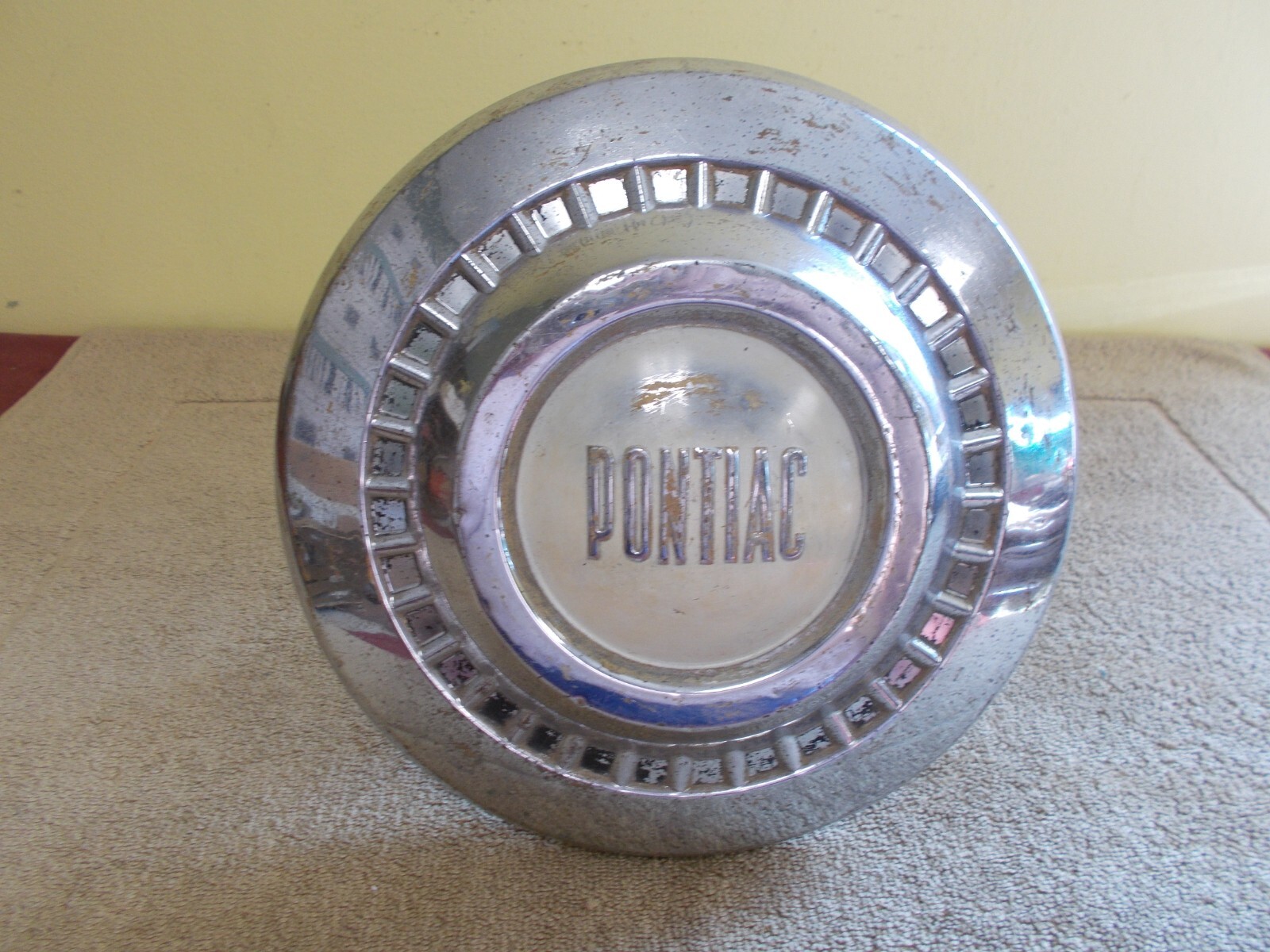 VINTAGE 1950s PONTIAC HUB CAP DOG DISH POVERTY MUSCLE CAR MAN CAVE | eBay