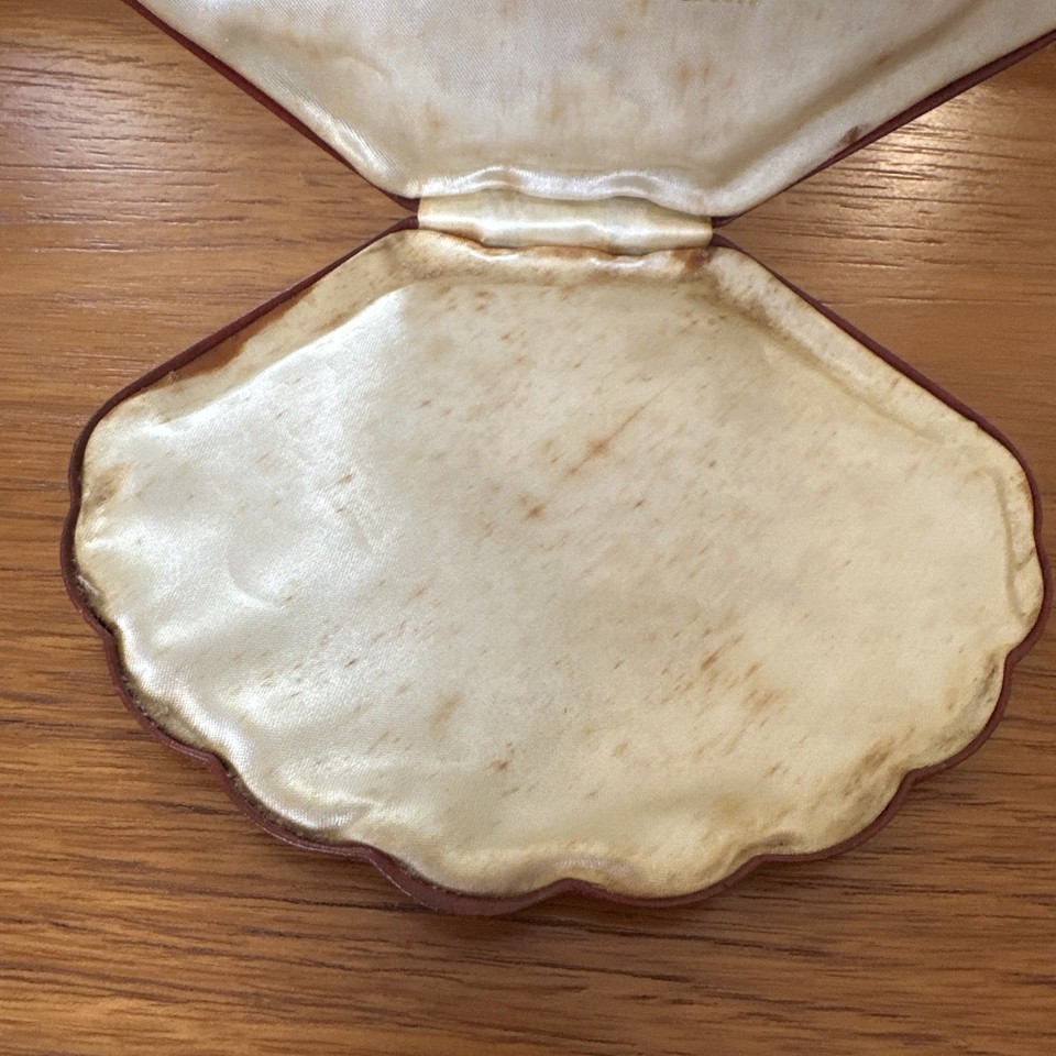 ANTIQUE/ VINTAGE PEARL NECKLACE JEWELLERY BOX ROSITA PEARL CHARM | eBay UK