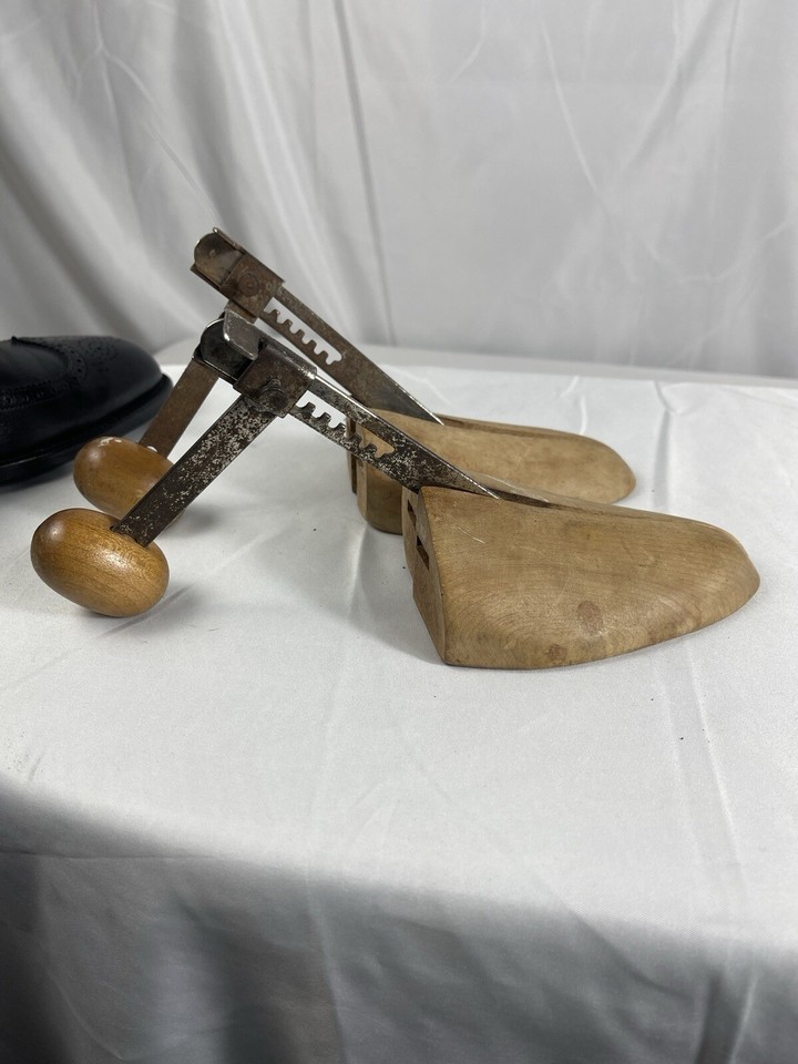 Vintage Edwin Clapp Black Wingtip Leather Oxford Shoes With Shoe Trees ...