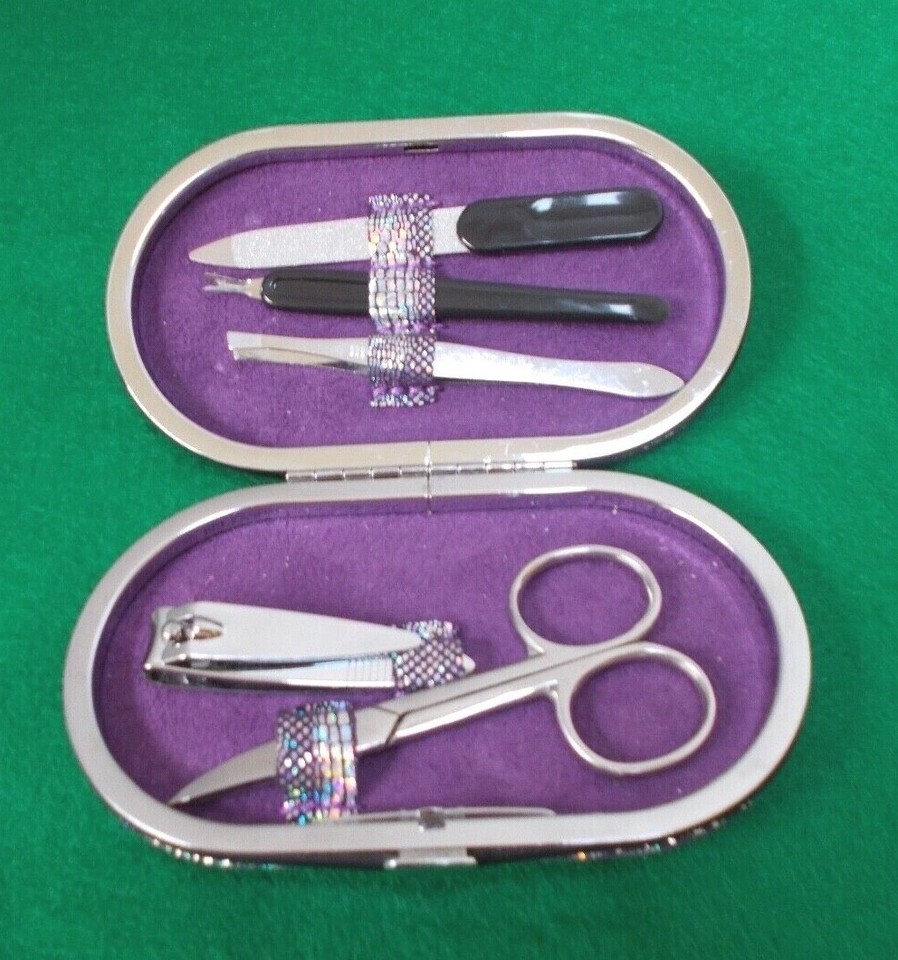 5 Pc.Manicure Set In Padded Case-Scissors, Clippers,Tweezers,File ...