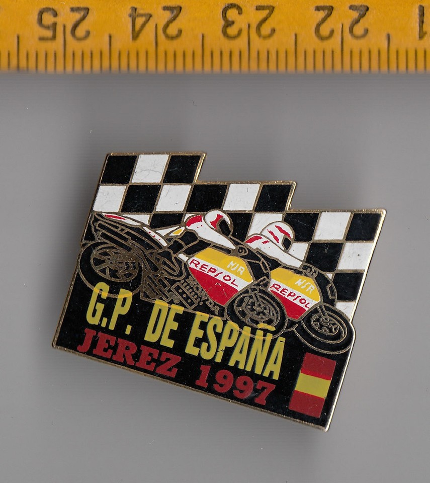 MOTORCYCLE GP Grand Prix Gran Premio Motor Moto Races enamel FIM pin ...