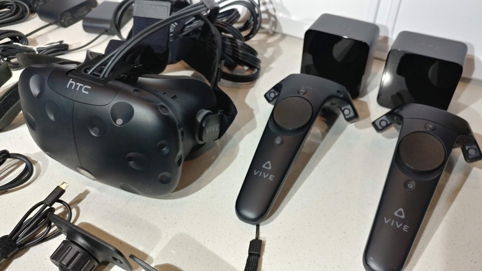 HTC Vive VR Headset Complete Set Full Kit System Virtual Reality ~ A+ ...