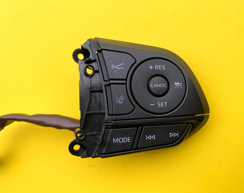 2018-2020 TOYOTA CAMRY STEERING WHEEL CRUISE CONTROL SWITCH OEM 84250 ...