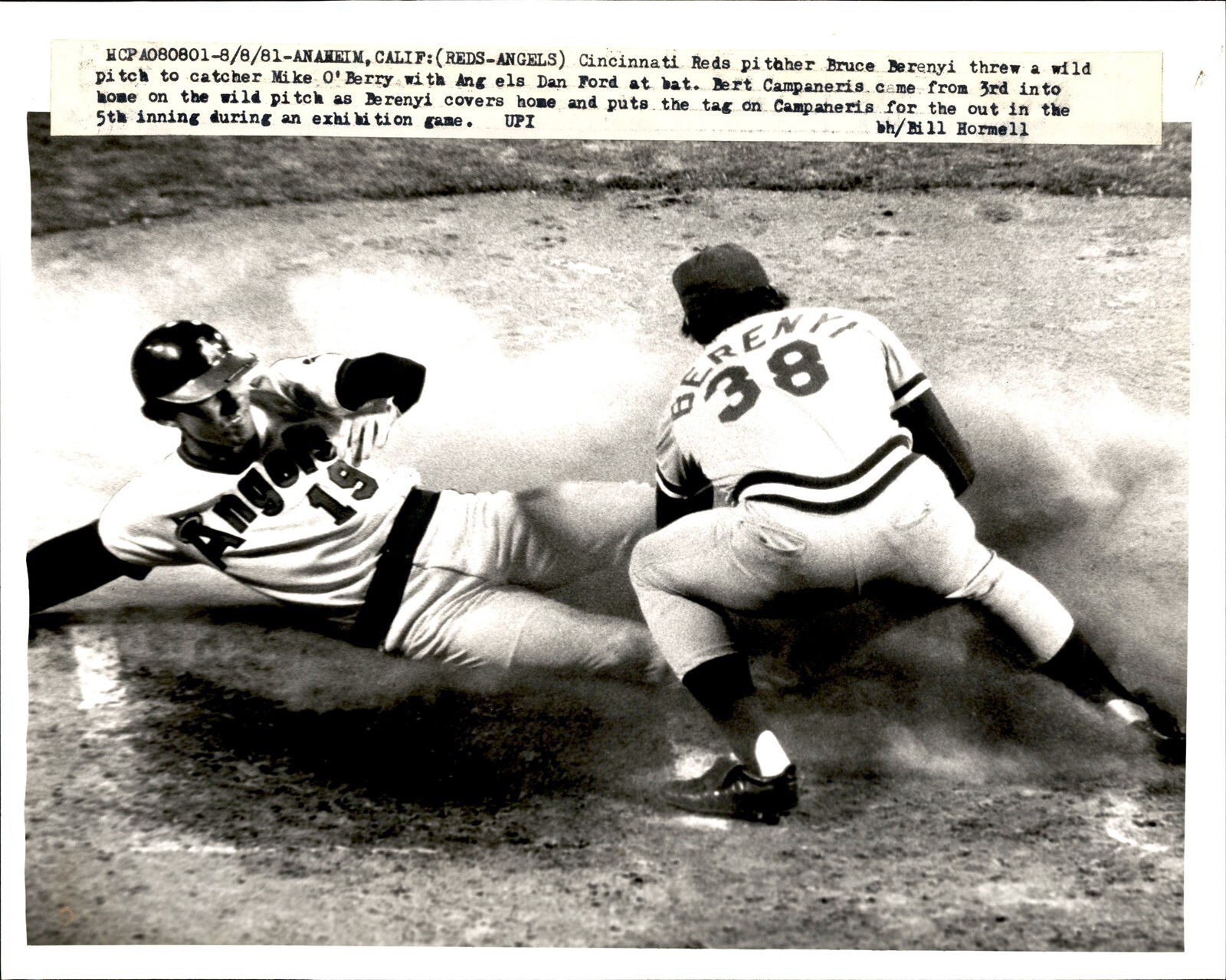 LD302 1981 Original Photo REDS PITCHER BRUCE BERENYI TAGS ANGELS BERT ...