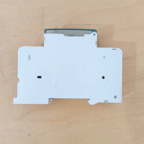 Hager EH010 Daily time switch 1 channel 16A 1 module DHL EXPRESS for ...