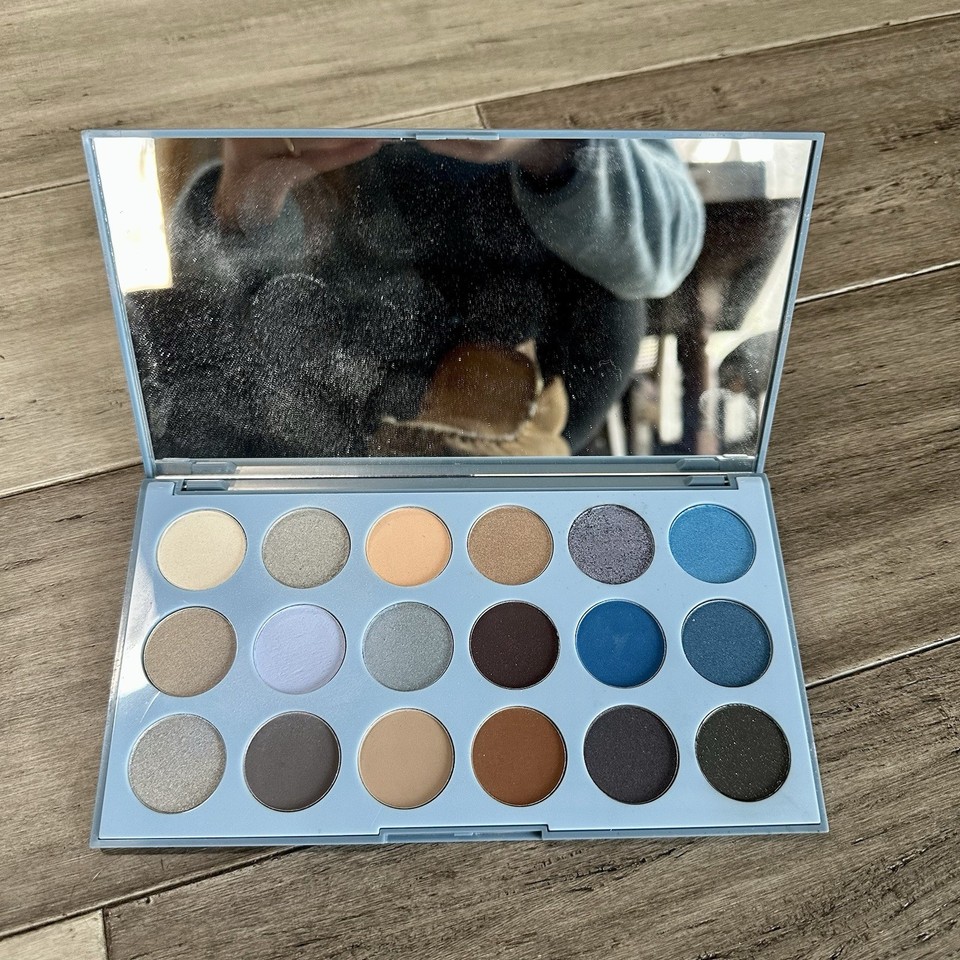 NEW Morphe Artistry Palette Eyeshadow Pressed Powder Blue Ya Away 18 ...