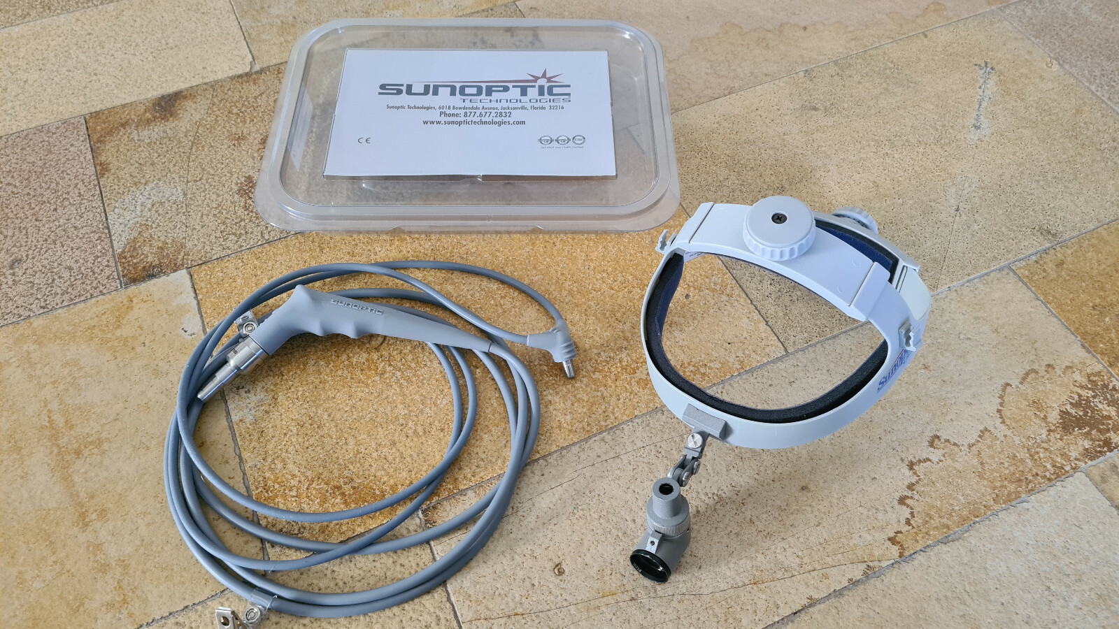 Sunoptics Surgical Headlight SL3-110-VH | Fiber optic Cable SU-0080 ...