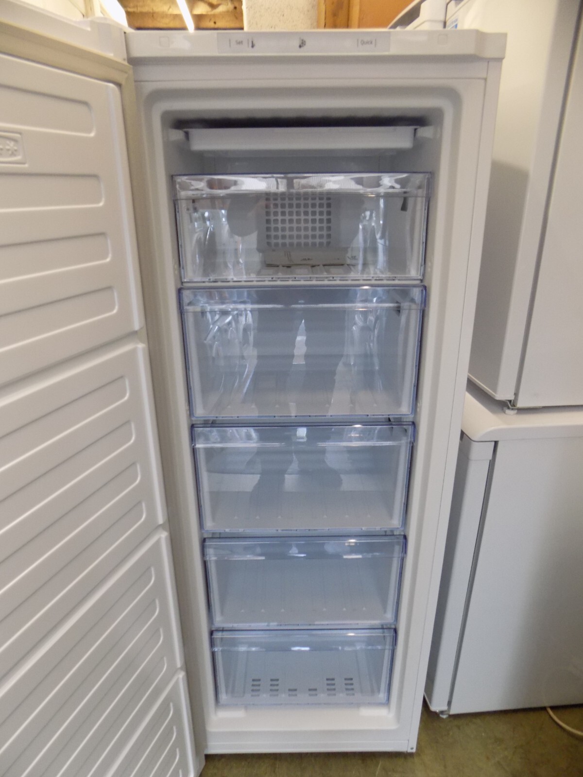 Beko FFG4545W White Freezer Frost Free, 146cm Tall, 1 Year Warranty ...
