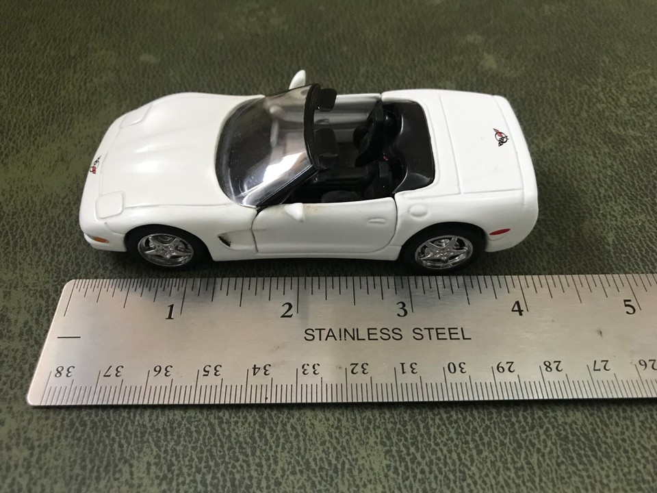 Road Champs Diecast - 1998 Chevy Corvette Car - White In Color 1:43 W ...