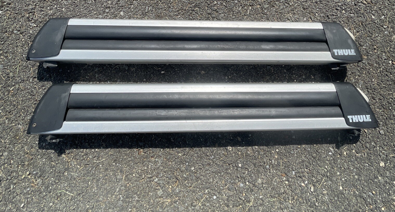 THULE 92725 Universal Flat Top 6 Ski or 4 Snowboard Fishing Roof Rack ...